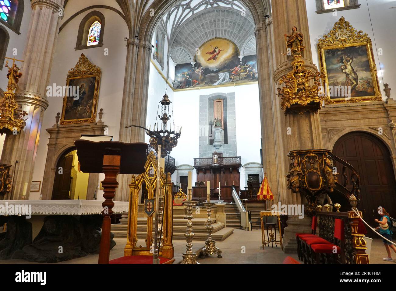 Interior cathedral santa ana hi-res stock photography and images - Alamy
