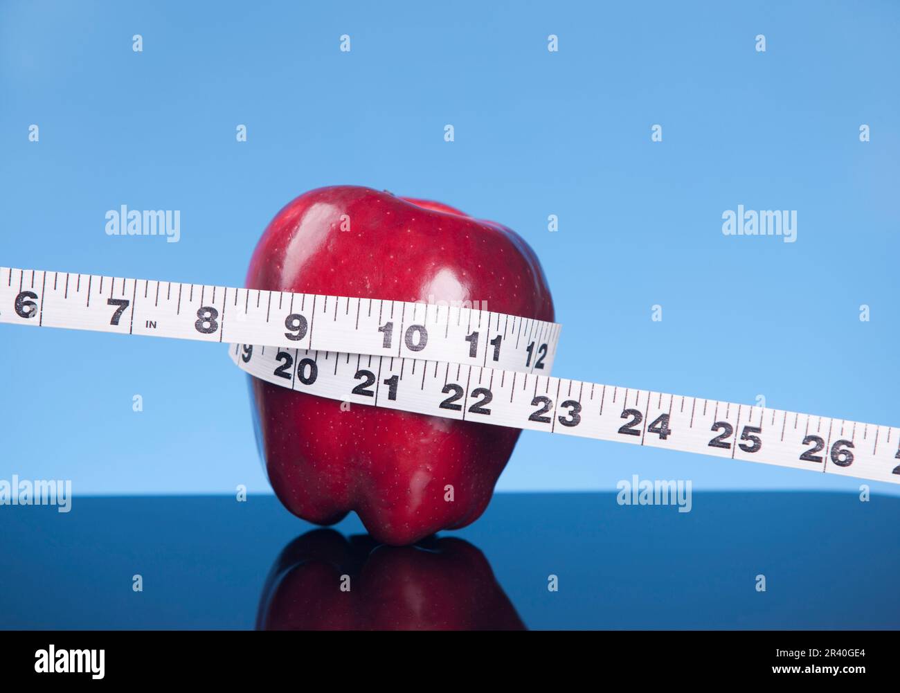 Apple measure tape hi-res stock photography and images - Alamy