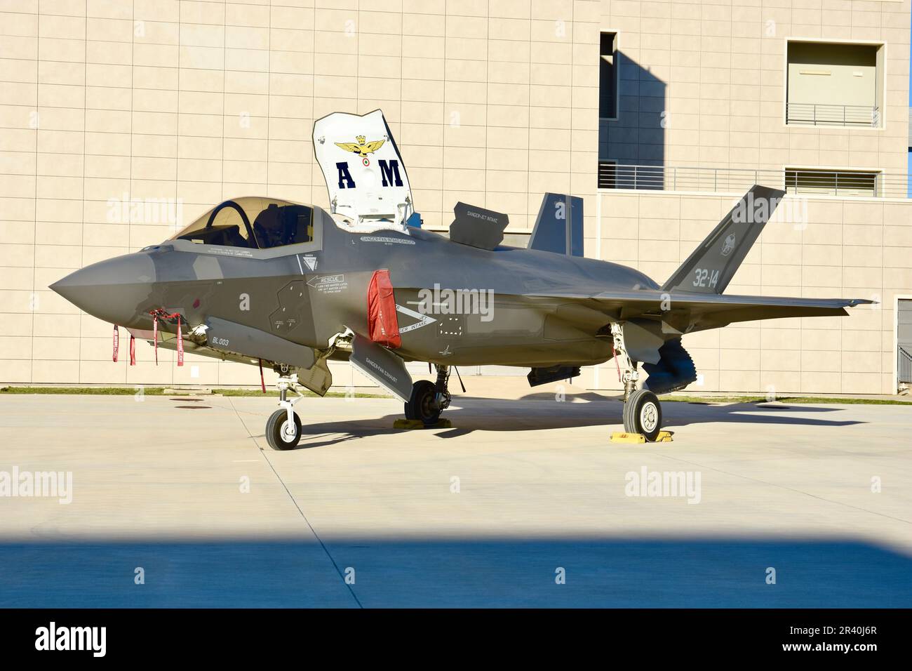 Italian Air Force F-35B parked at Amendola Air Base, Italy Stock Photo ...