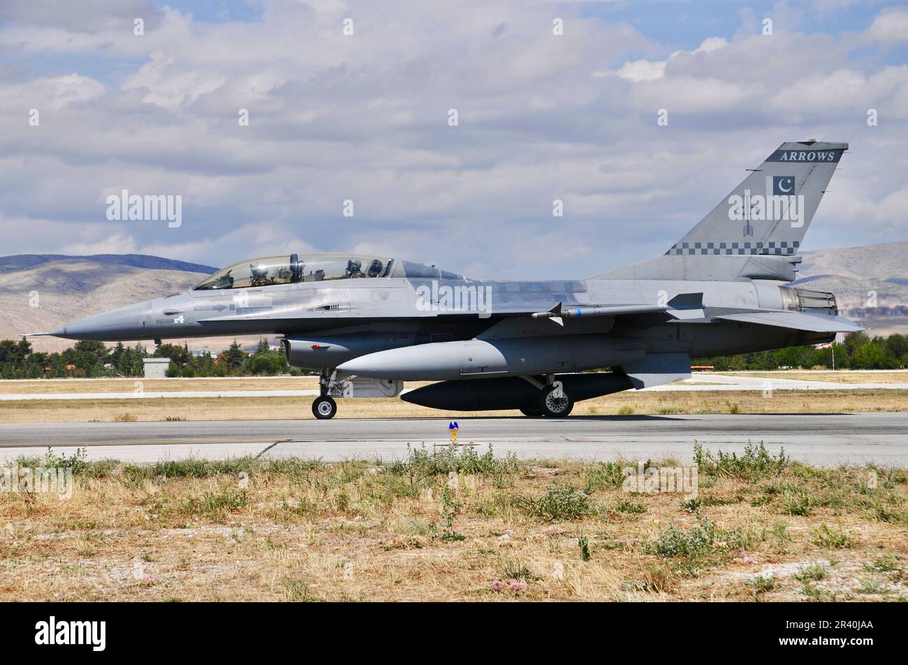 Pakistan Air Force F-16B taxiing at Konya Air Base, Turkey Stock Photo ...