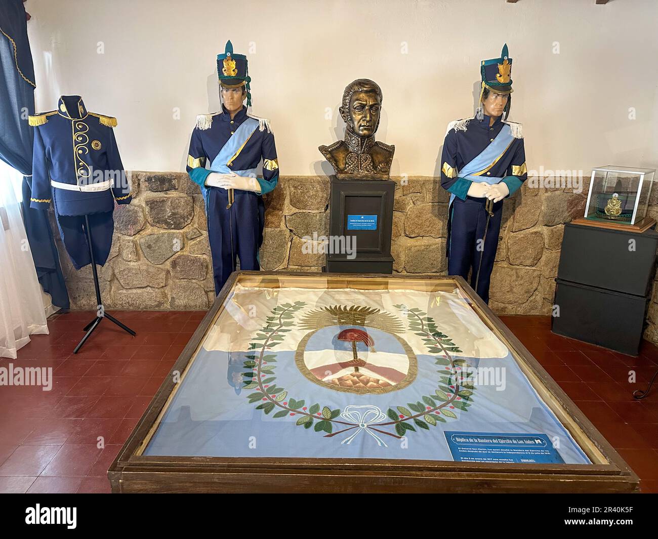 Mannequins in the uniform of the Army of the Andes in the Museum of the ...