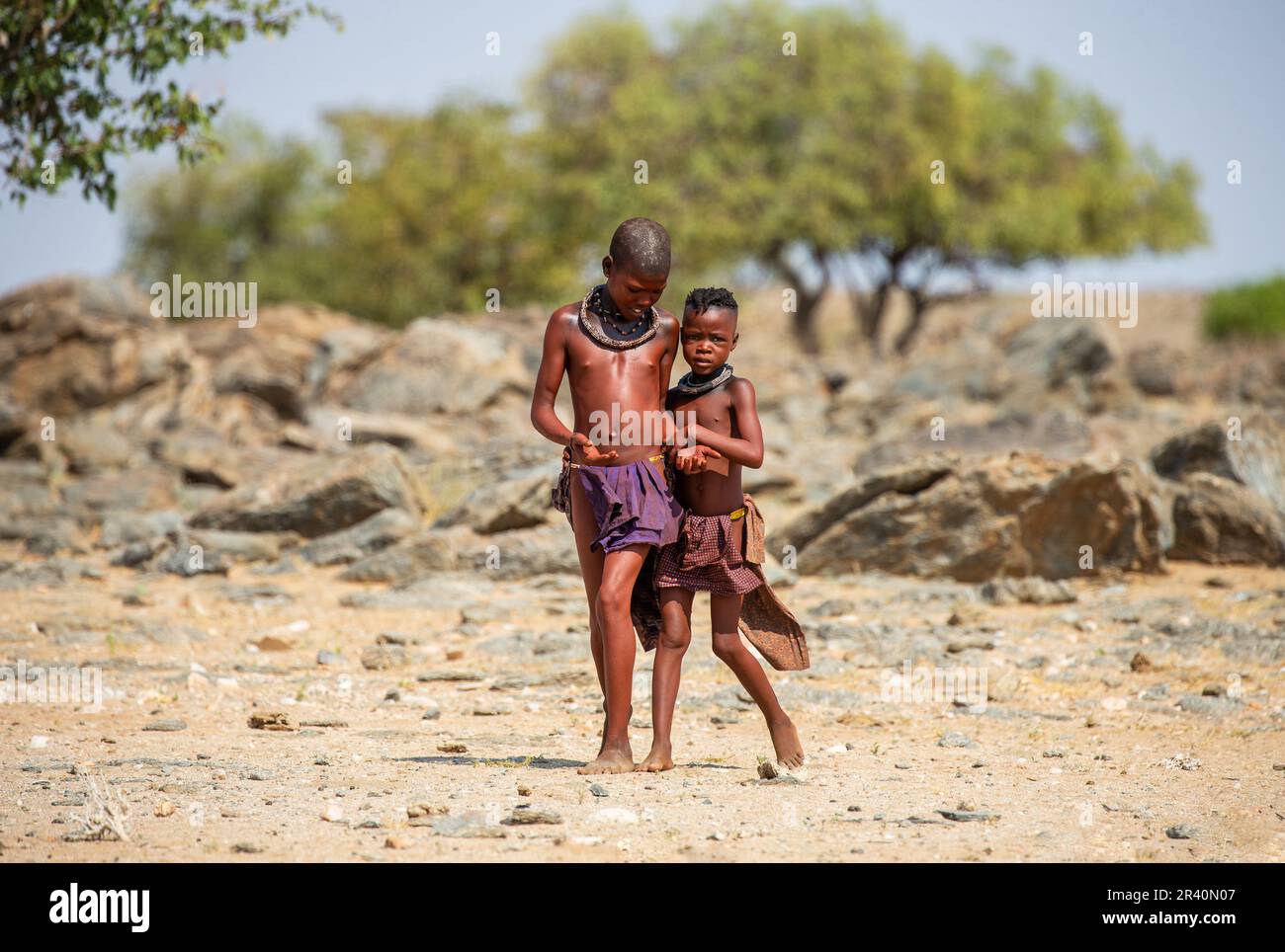 Two children of the Himba tribe in the desert Stock Photo - Alamy
