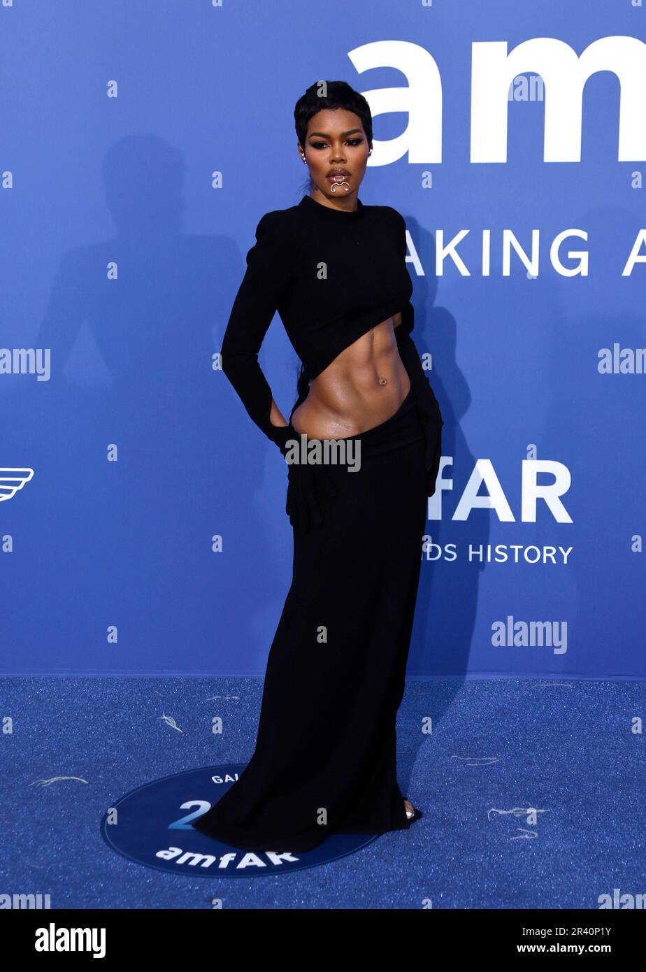 Teyana Taylor poses for photographers upon arrival at the amfAR Cinema ...