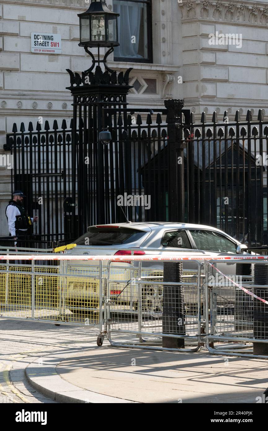 Downing street crash hi-res stock photography and images - Alamy