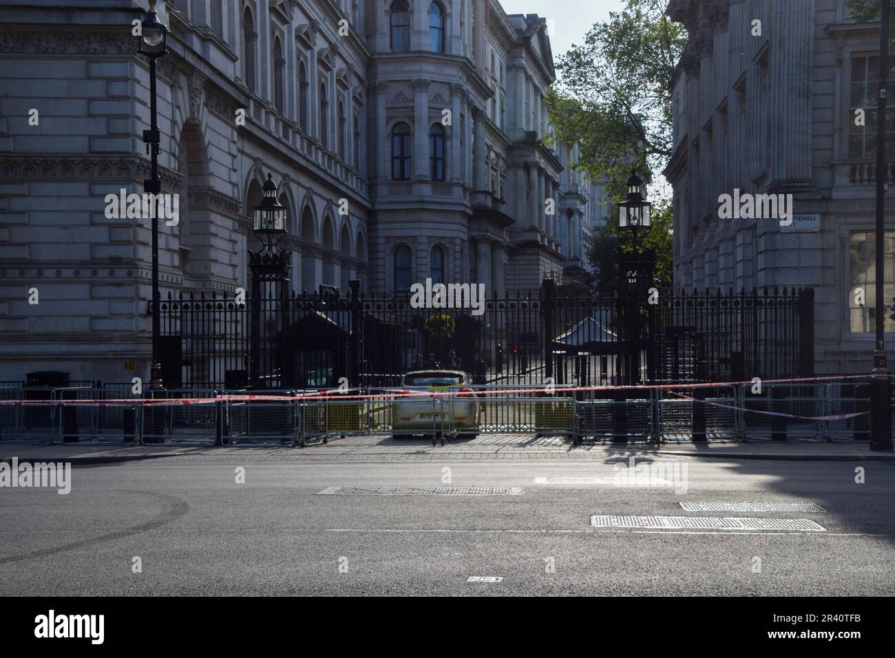 London, UK. 25th May 2023. Police set up a cordon outside Downing ...