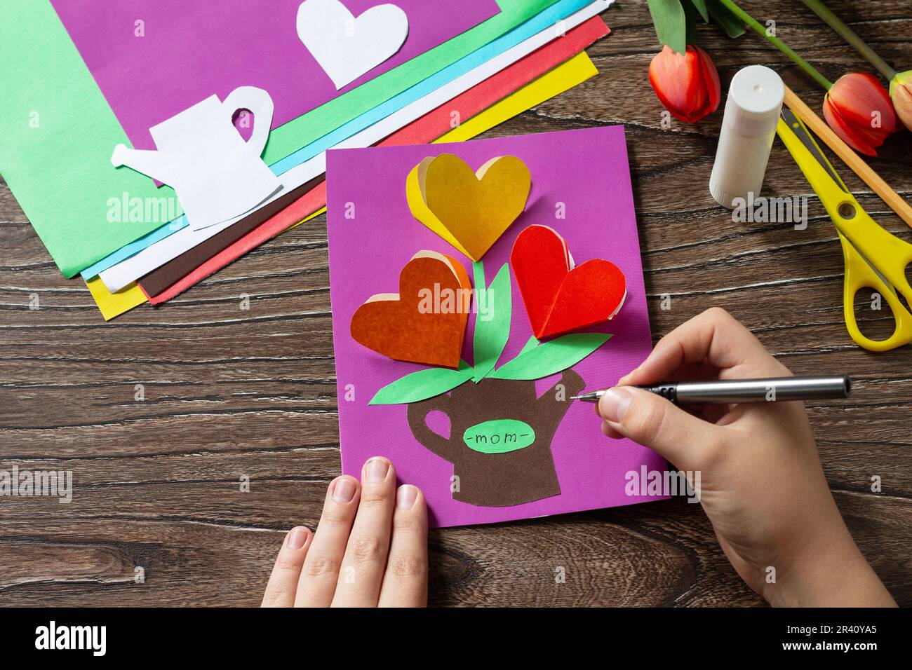 Instructions, step 9. Greeting card with bouquet flowers tulips on ...