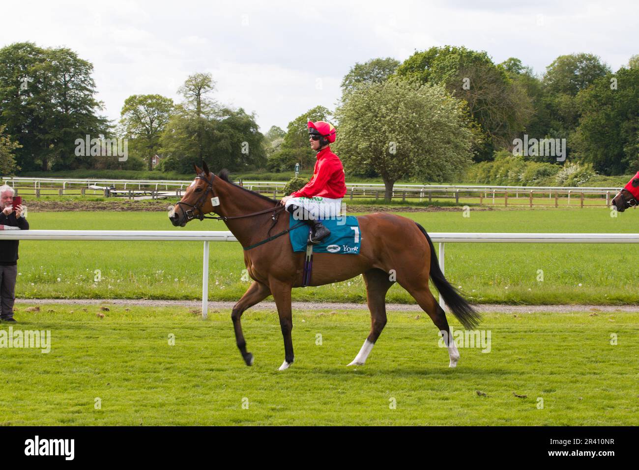 Jockey Jason Hart on Highfield Princess at York Races Stock Photo - Alamy
