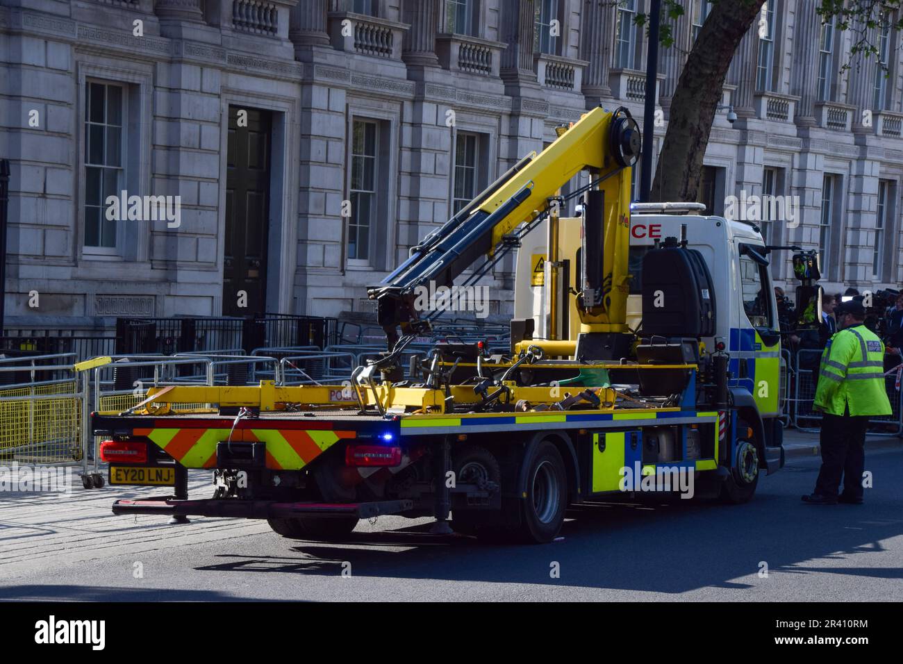 Crash gates hi-res stock photography and images - Alamy