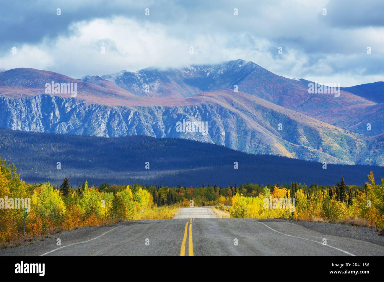 With alaskan range and storm hi-res stock photography and images - Alamy