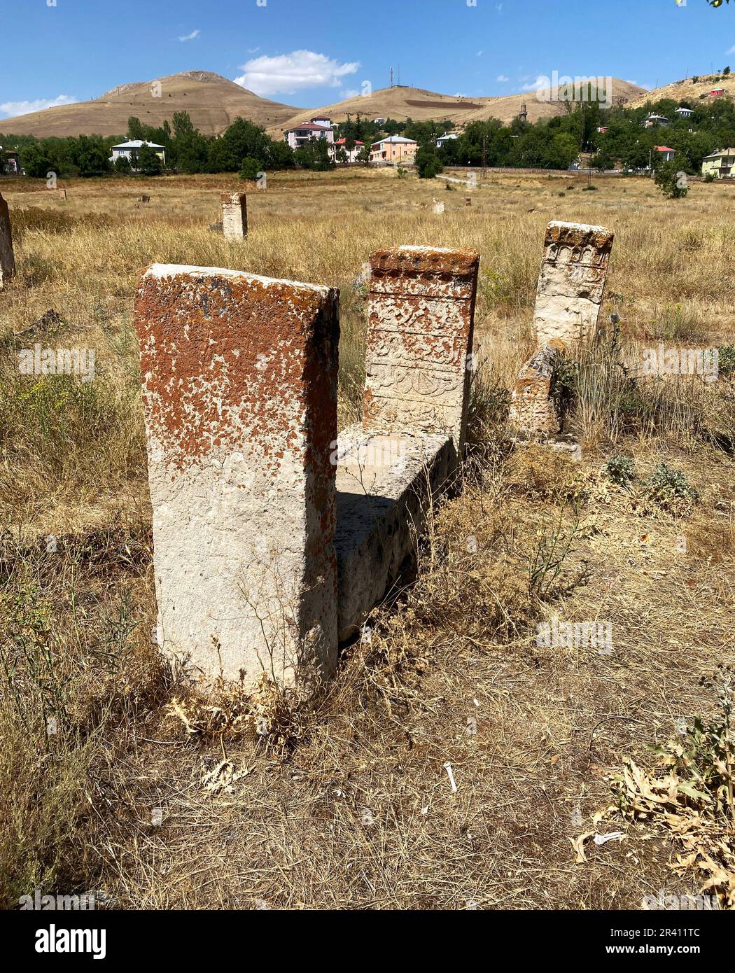 Tomb in gevas at lake van hi-res stock photography and images - Alamy