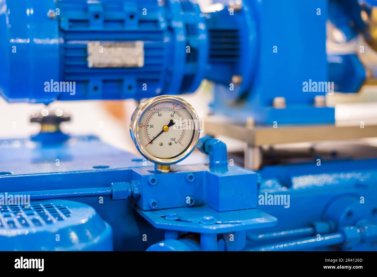 Glycerin pressure gauge for measuring fluid condition Stock Photo - Alamy