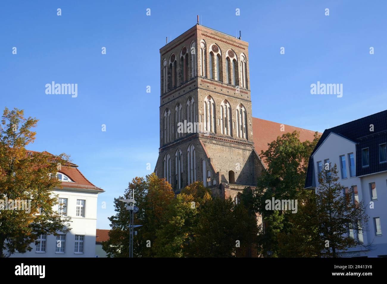 Nikolaikirche in old town hi-res stock photography and images - Alamy