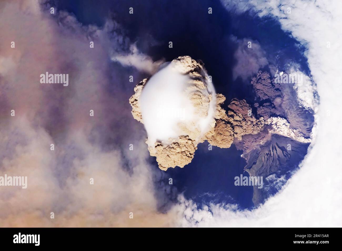 Active volcano map hi-res stock photography and images - Alamy