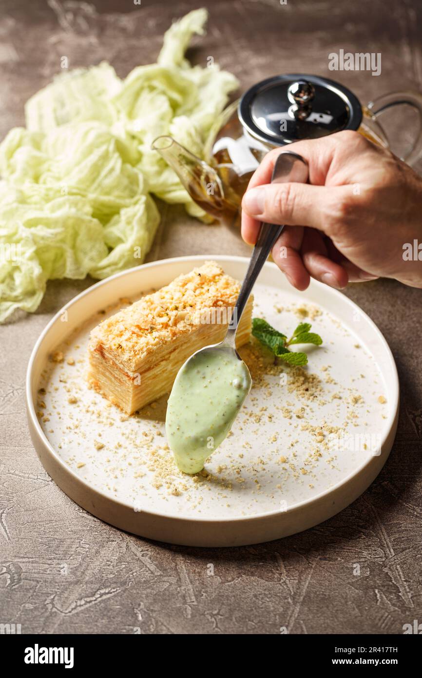 French layered cake hi-res stock photography and images - Alamy