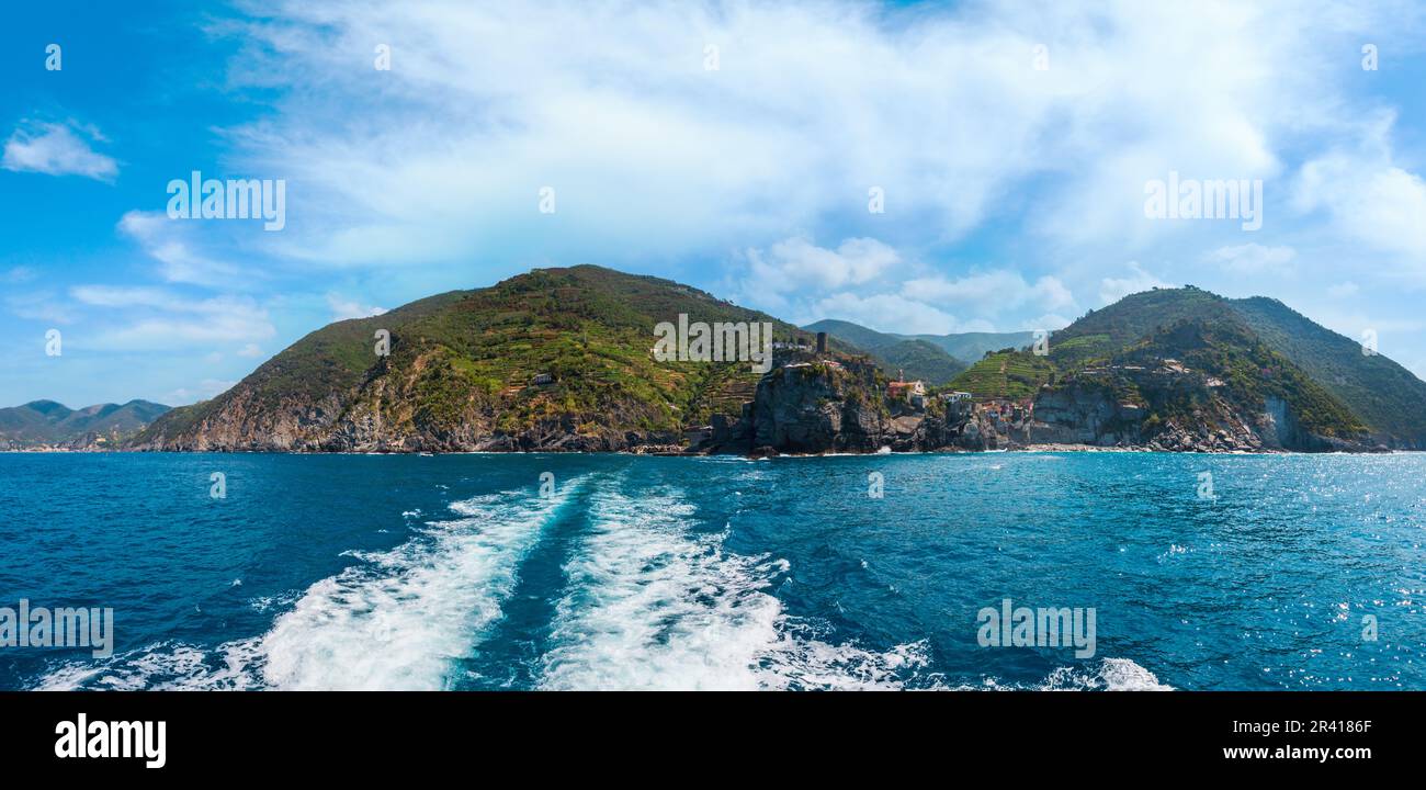 Beautiful view paradise cinque terre hi-res stock photography and ...