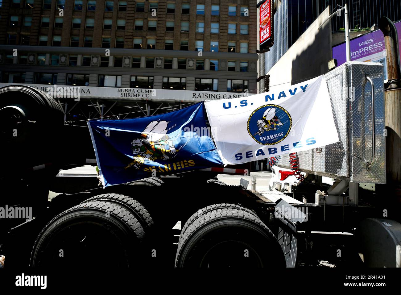 New York City, USA. 25th May, 2023. US Navy Explosive Ordnance divers ...