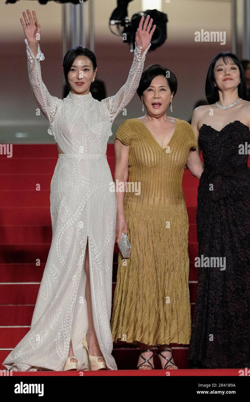 Jang Young-nam, from left, Park Jeong-su, and Lim Su-jeong pose for ...