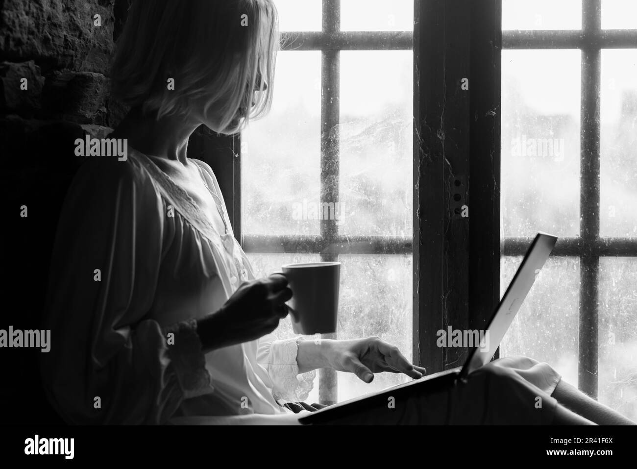 Casual freelancer working on Black and White Stock Photos & Images - Alamy