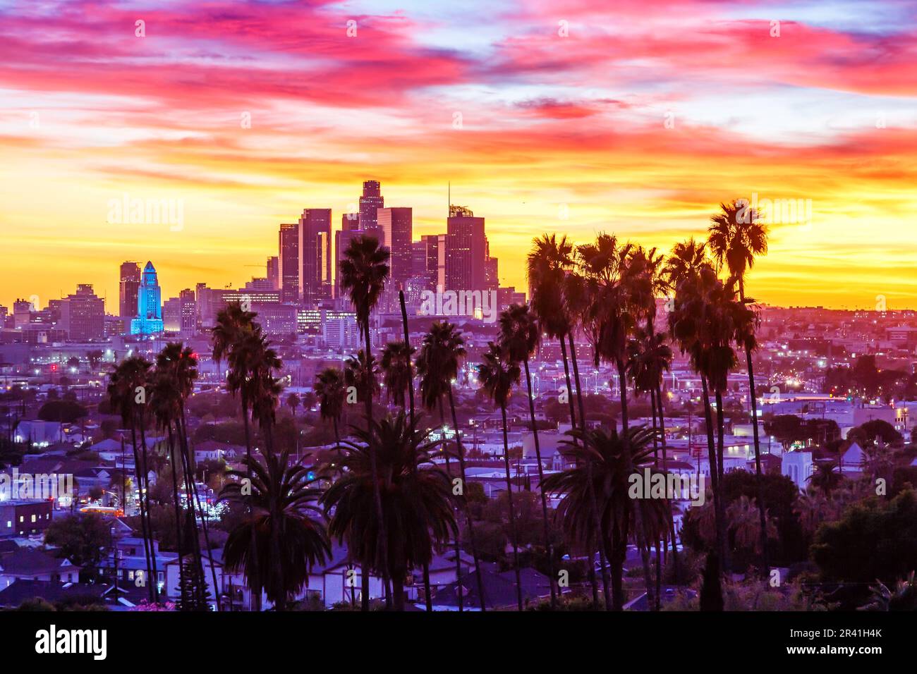 Los Angeles, USA - 4. November 2022: Blick auf Downtown Los Angeles ...