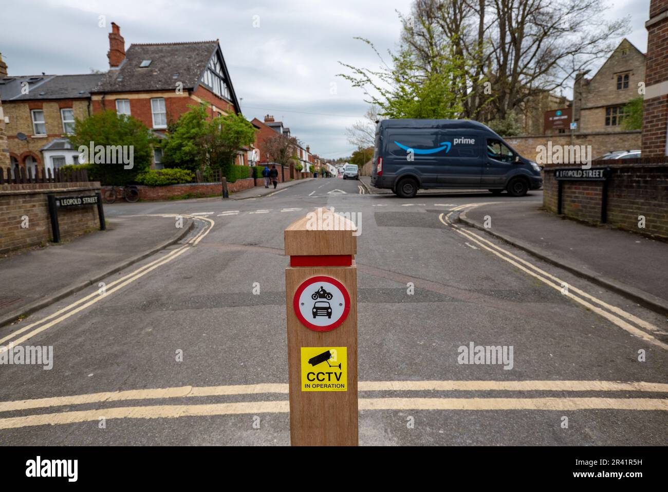 Some of the streets in East Oxford, UK, with bollards and barriers ...