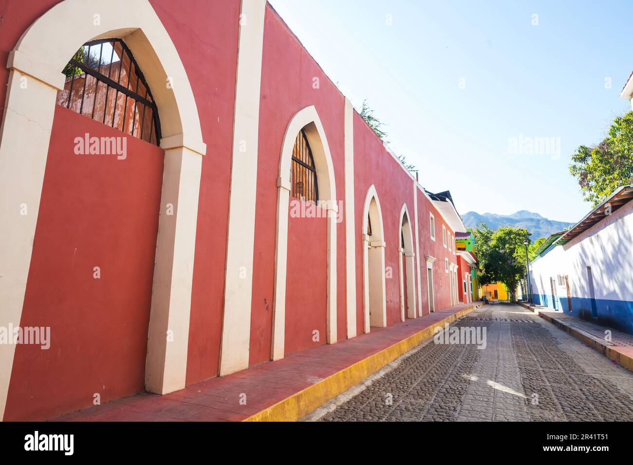 Colonial architecture in Mexico Stock Photo - Alamy