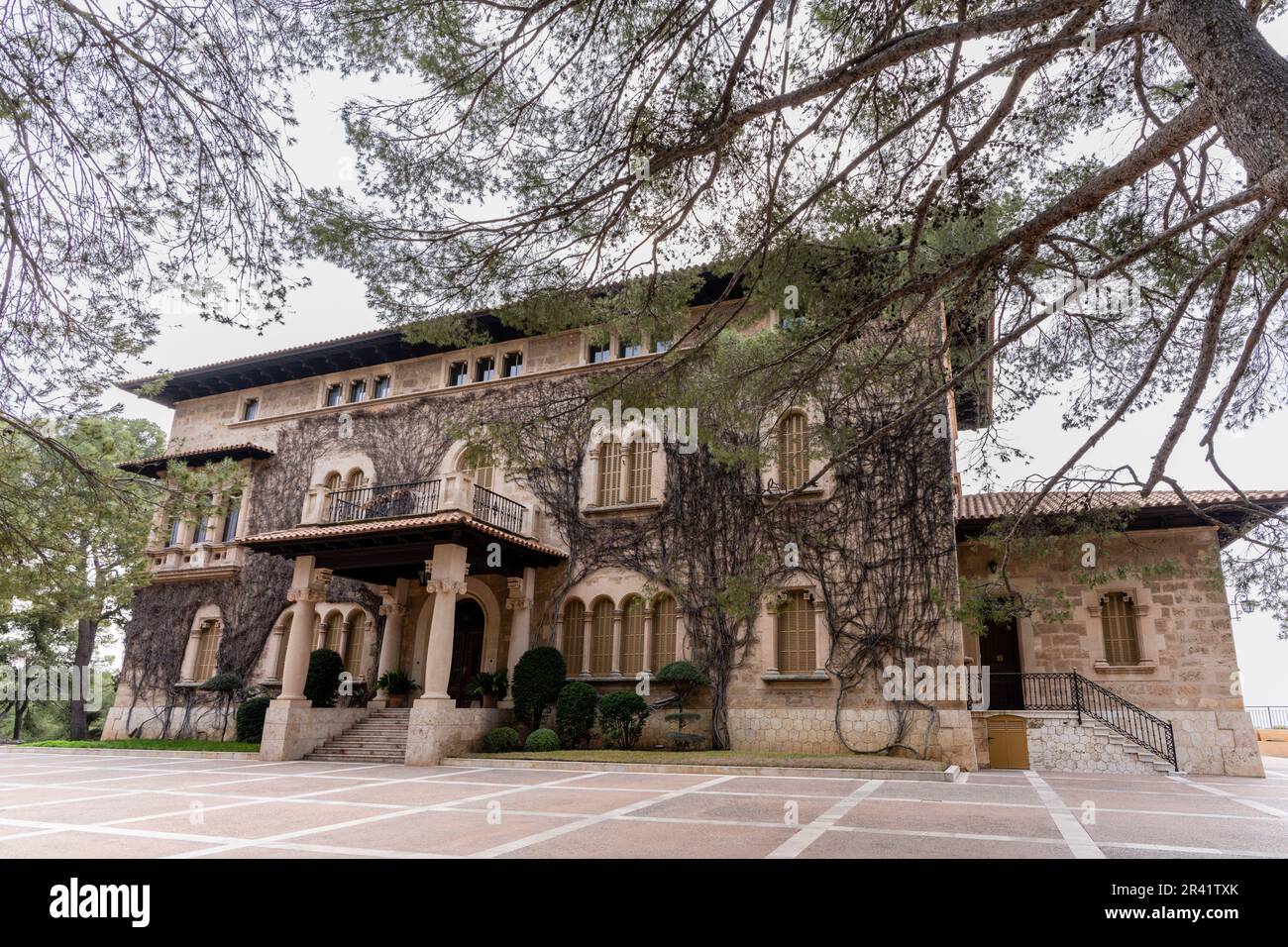 Palaces history hi-res stock photography and images - Alamy