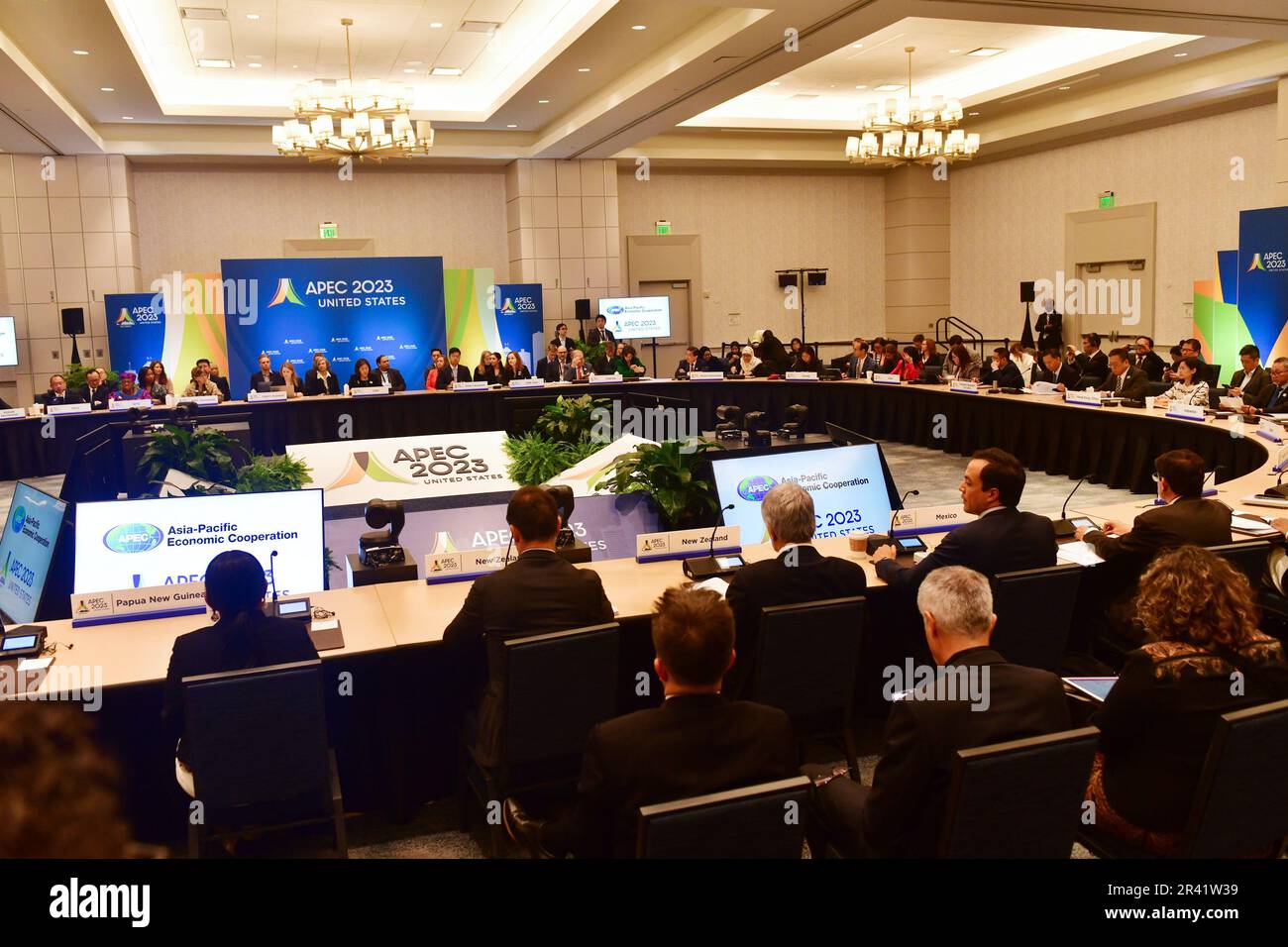 Detroit, USA. 25th May, 2023. Delegates attend the 2023 APEC Ministers ...