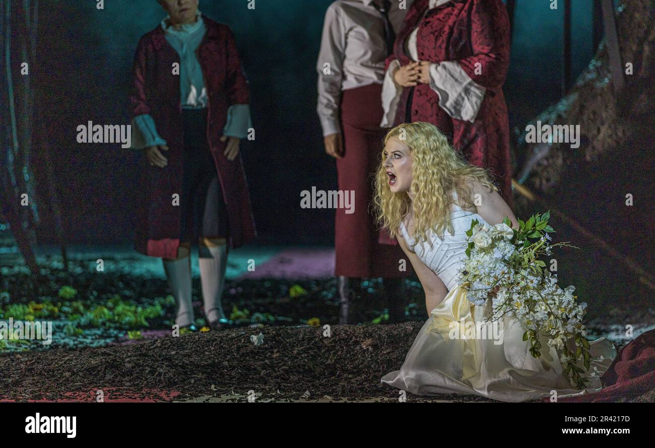 Hamlet by william shakespeare hi-res stock photography and images - Alamy