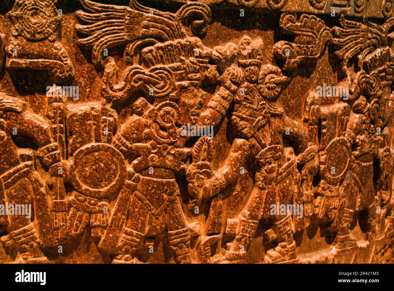 Temalacatl, monumento de Tízoc originario de Tenochtitlán. Museo ...