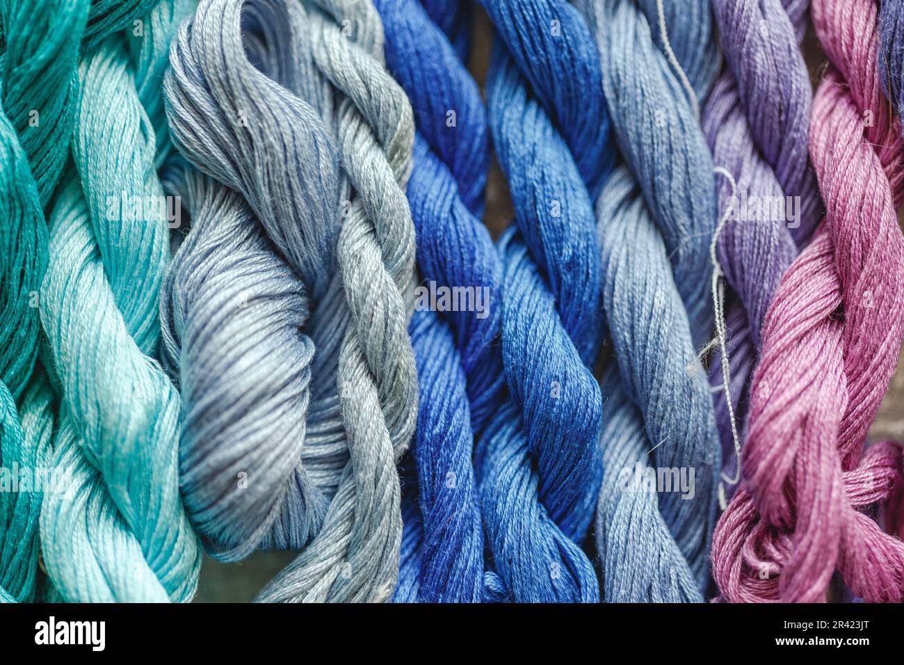 Thread pattern hi-res stock photography and images - Alamy