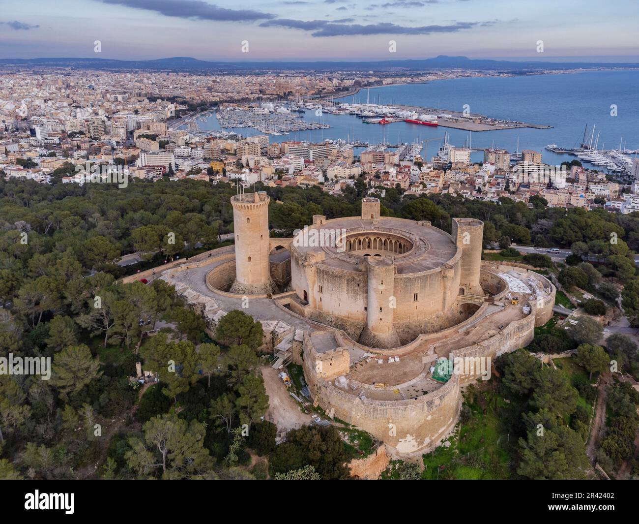 Bellver castle on the bay of Palma Stock Photo - Alamy