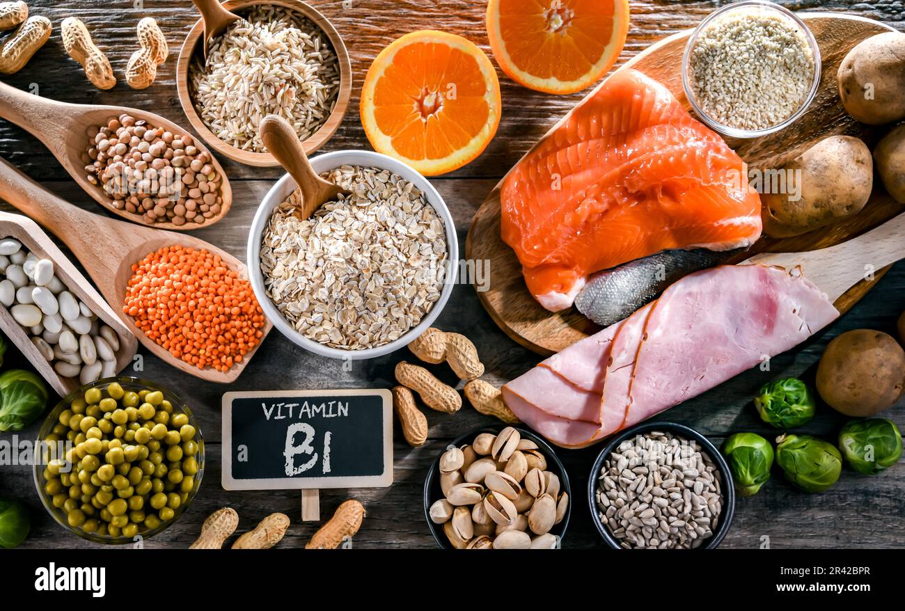 Composition with food products rich in thiamine or vitamin B1 Stock ...