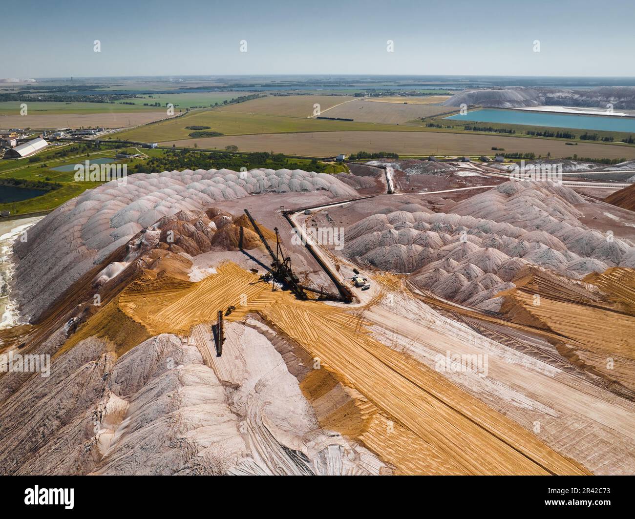 Waste separator conveyor belt hi-res stock photography and images - Alamy