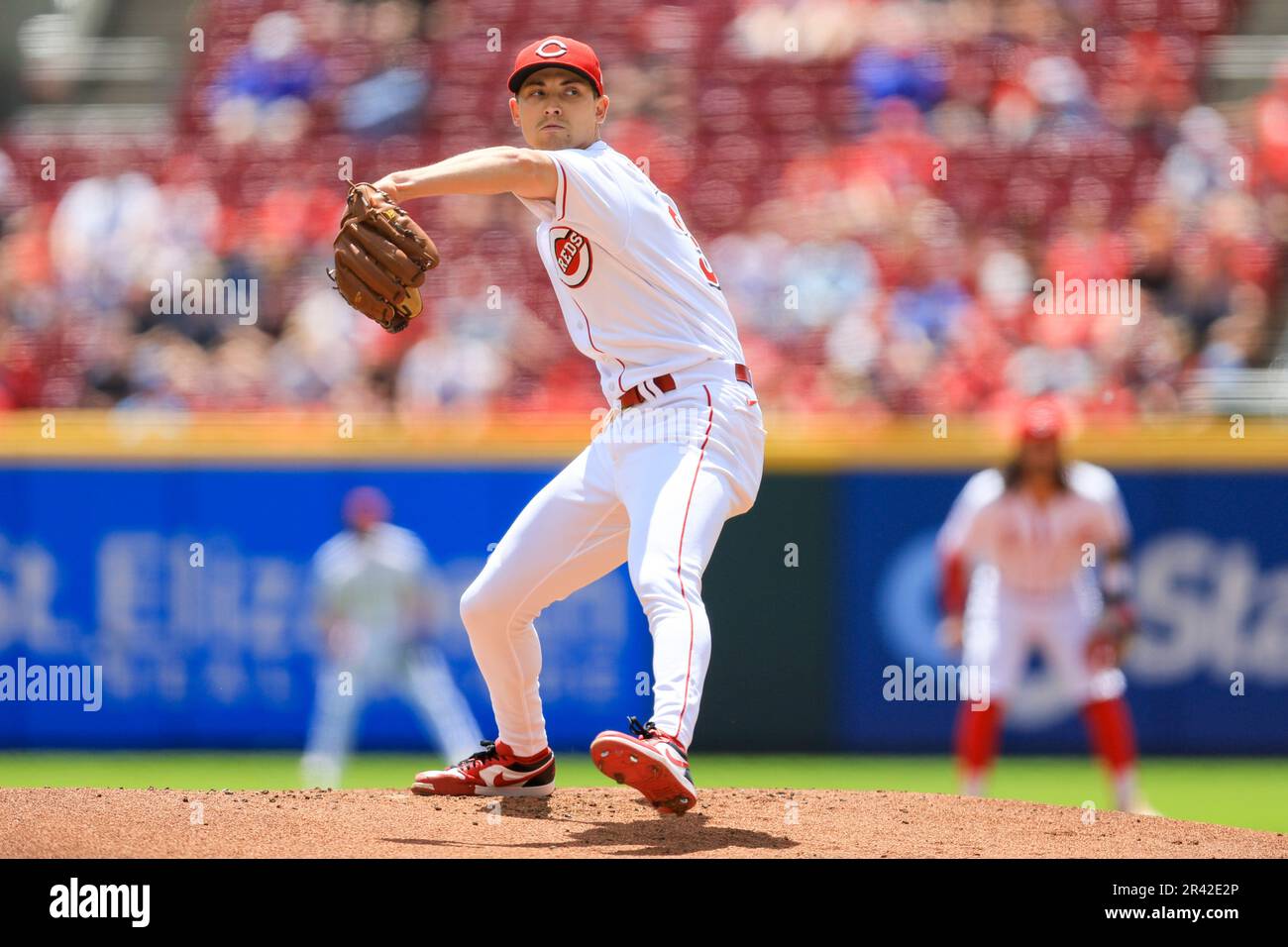 Cincinnati Reds' Luke Weaver throws during a baseball game against the ...