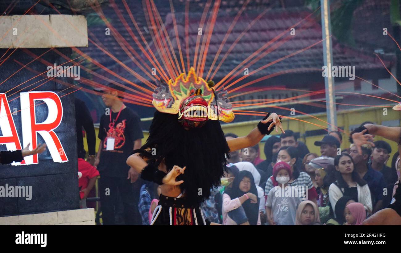 Barongan kucingan hi-res stock photography and images - Alamy