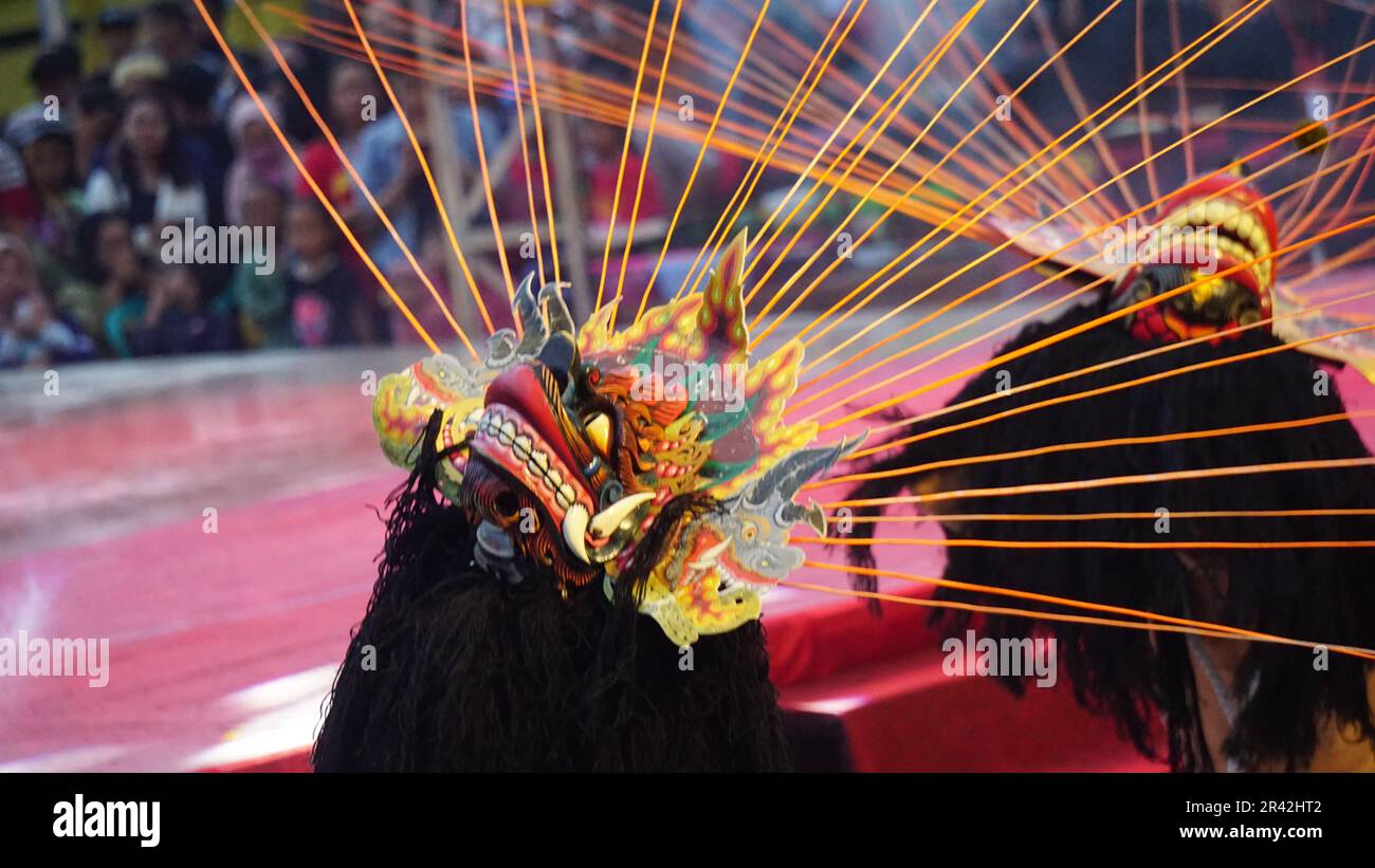 Barongan kucingan hi-res stock photography and images - Alamy