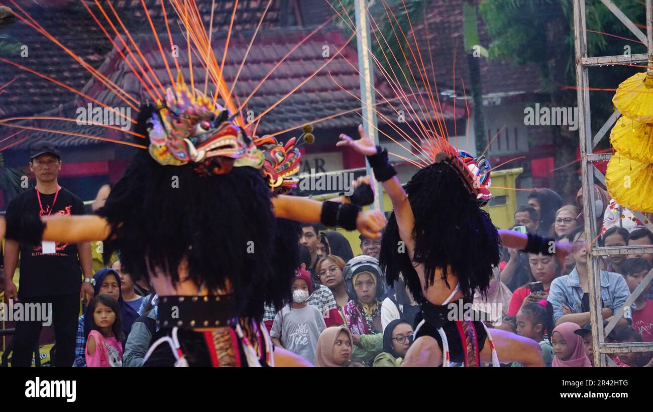 Barongan kucingan hi-res stock photography and images - Alamy
