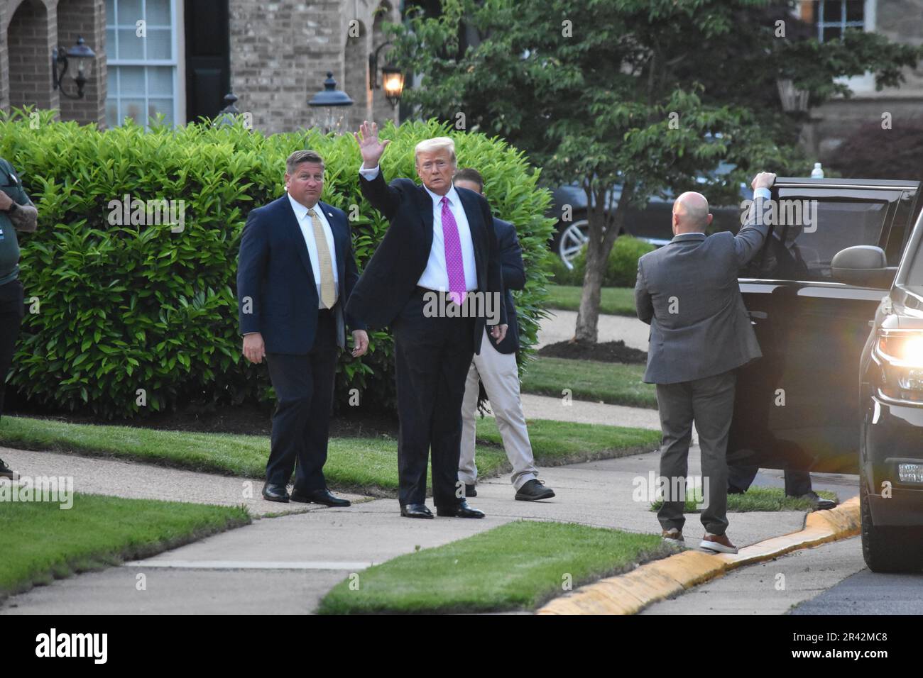 Sterling, United States. 25th May, 2023. Former President of the United ...