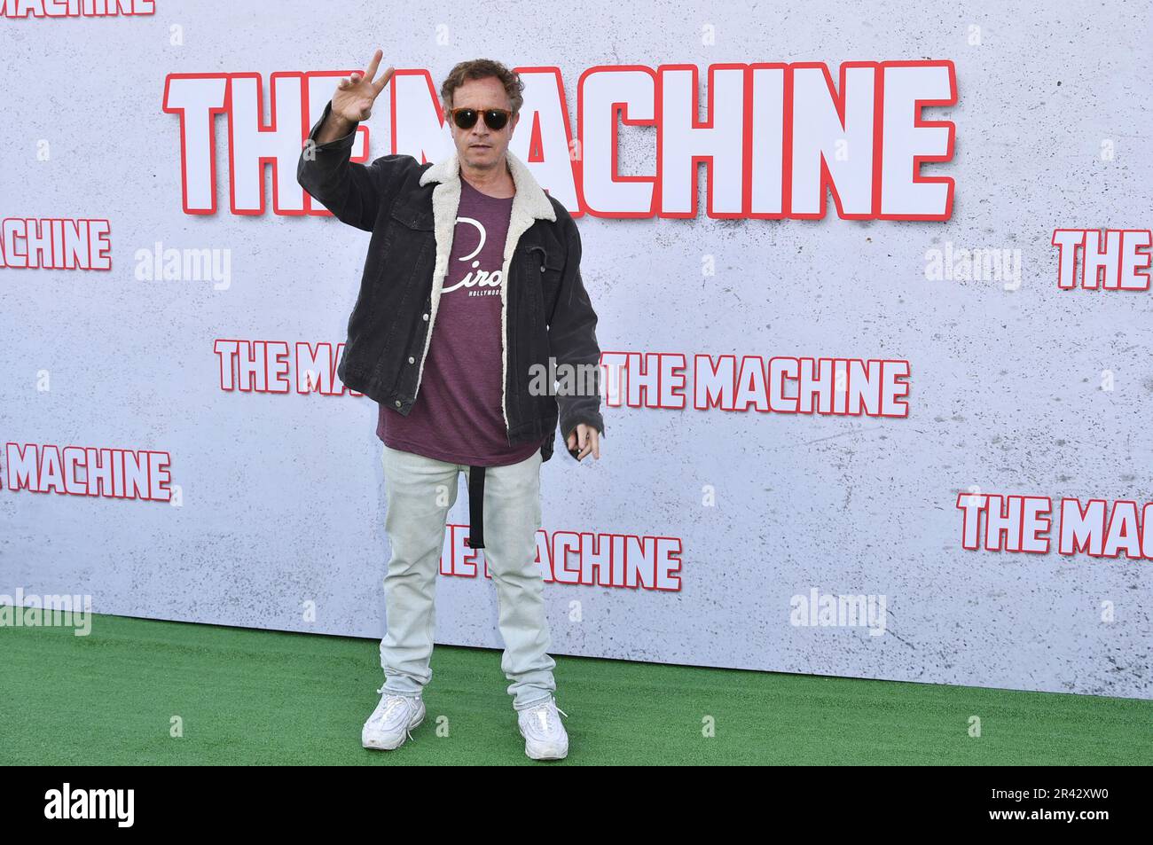 Pauly Shore arrives at a special screening of "The Machine" on Thursday ...