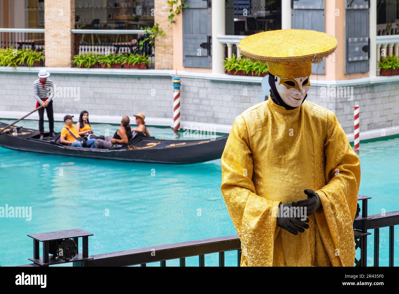 Carnival costume, Venice Grand Canal Mall, Taguig City, Manila ...