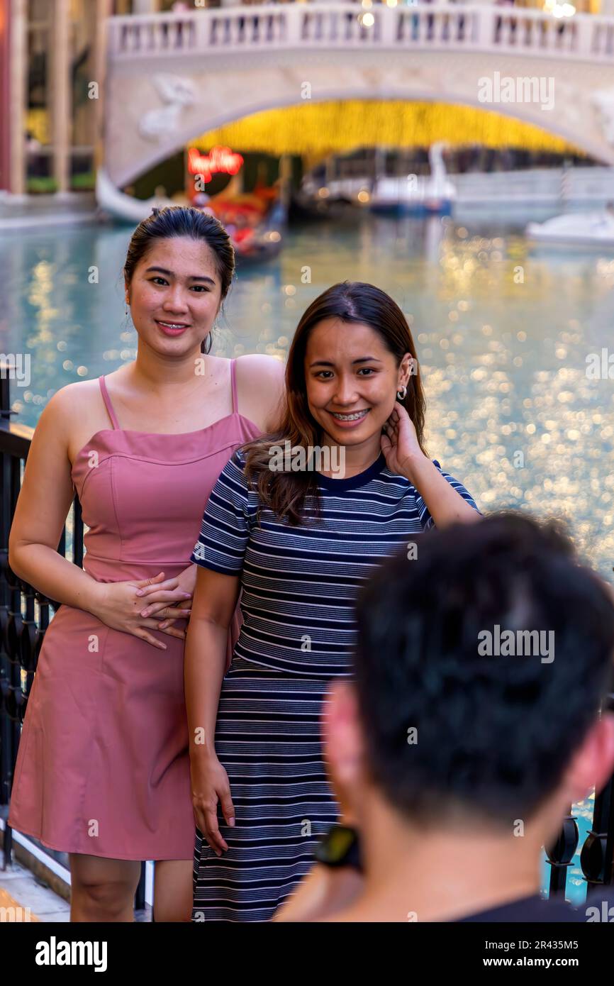 Philippina girls posing for photo at Venice Grand Canal Mall, Taguig ...