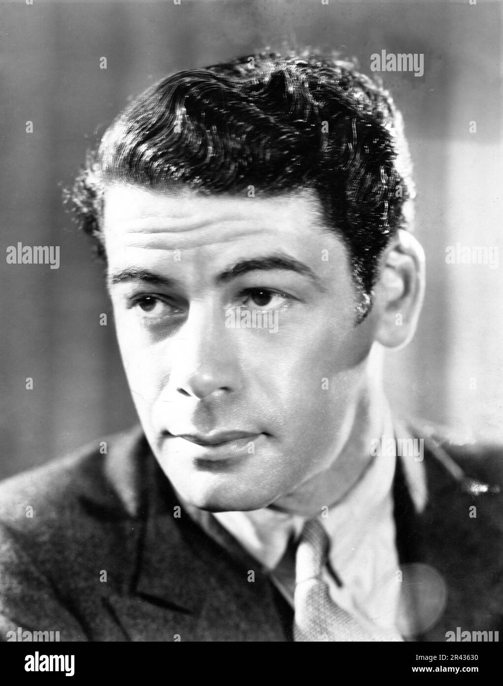 PAUL MUNI circa 1935 Portrait publicity for Warner Bros Stock Photo - Alamy