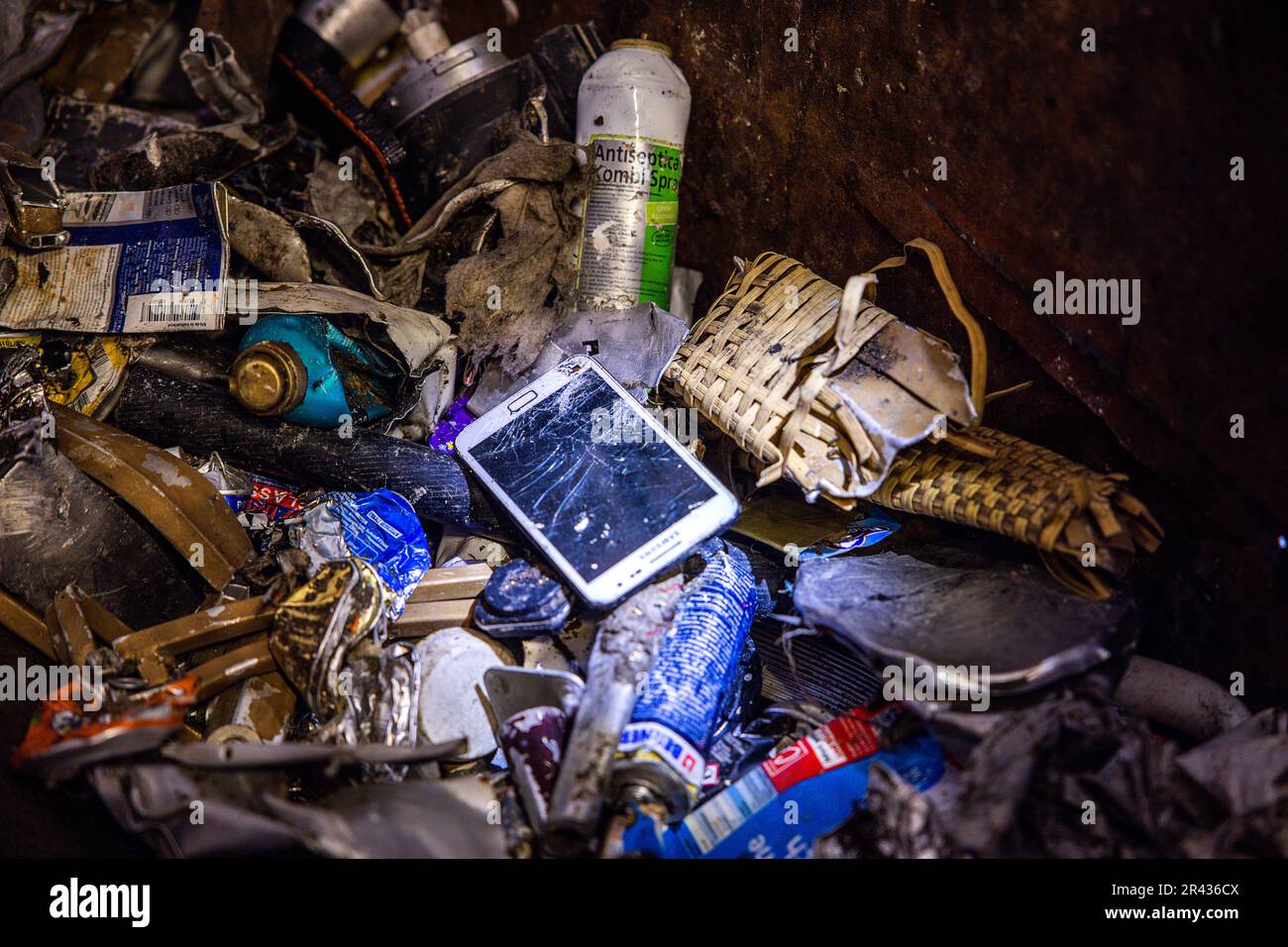 09 May 2023, Mecklenburg-Western Pomerania, Rosenow: A broken cell ...