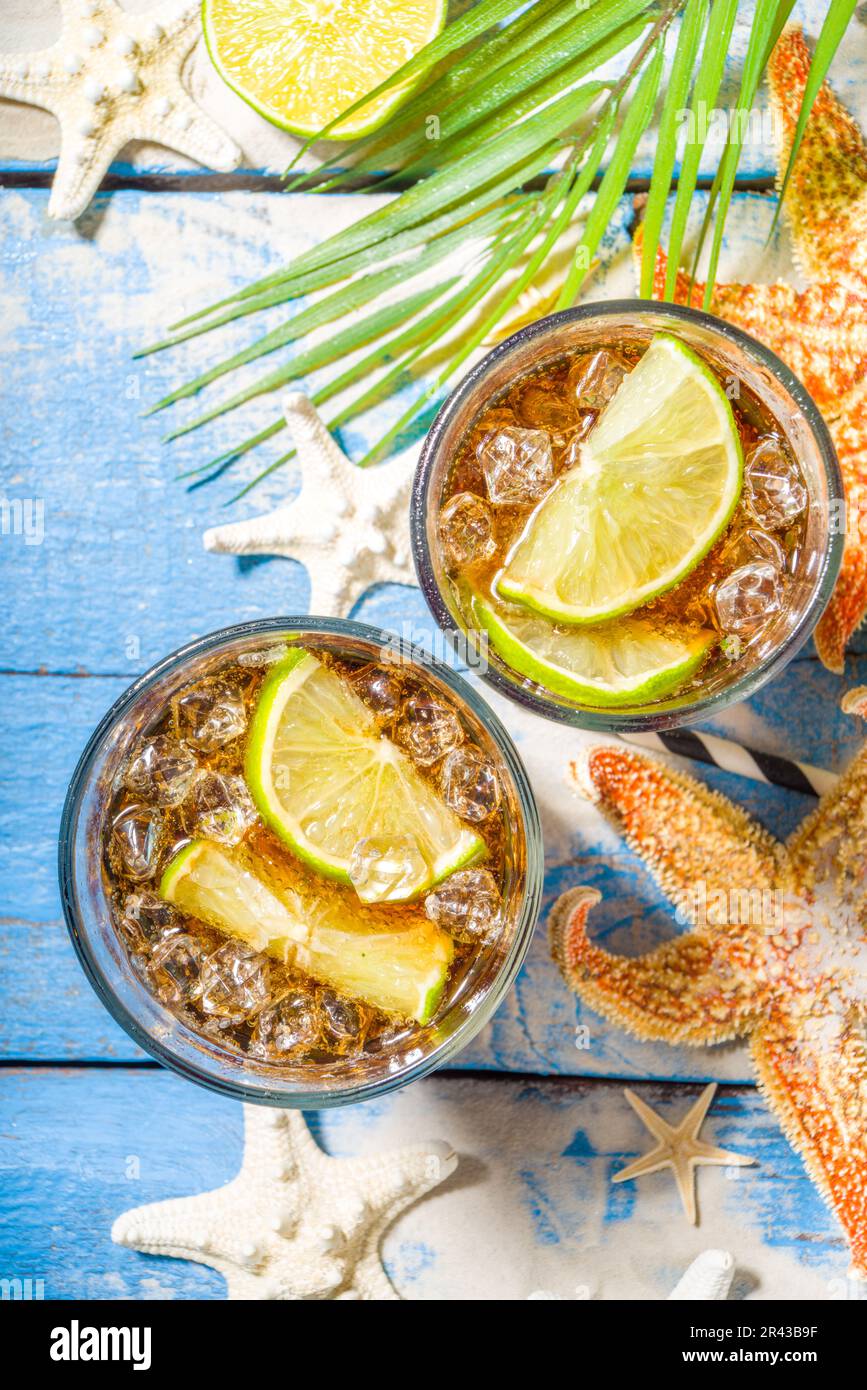Summer holiday vacation tropical background with iced beverages. Cuba ...