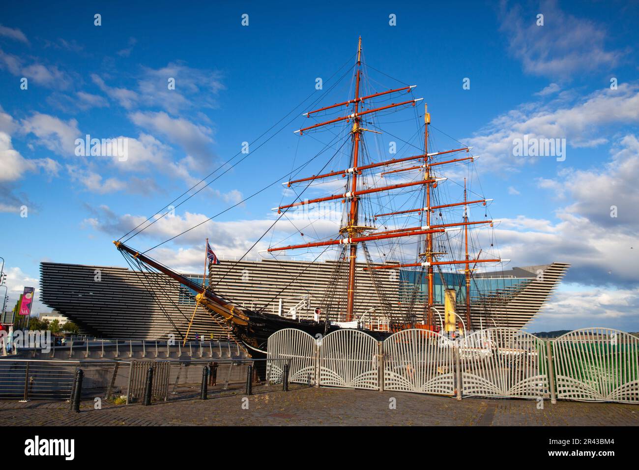 Dundee,Scotland - August 4,2022: RRS Discovery steamship used for ...