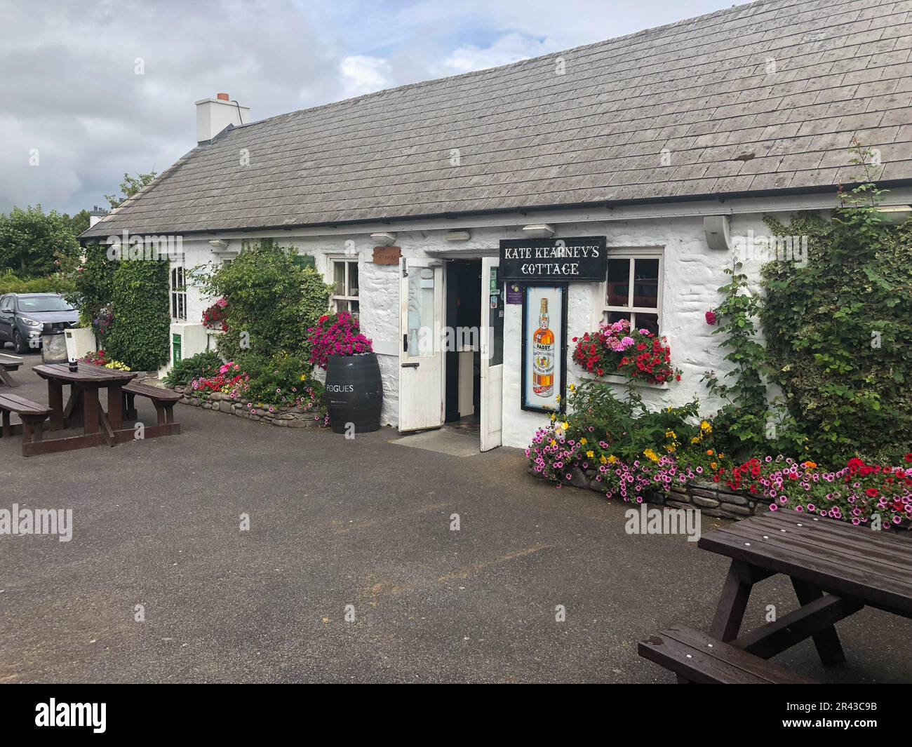 Cap of Dunloe, Ireland - 15 June,2018: Kate Kearneys Cottage in Cap of ...