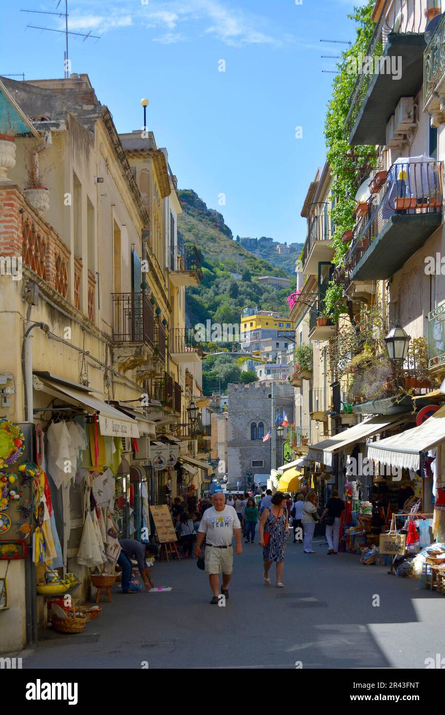 City centre messina hi-res stock photography and images - Alamy