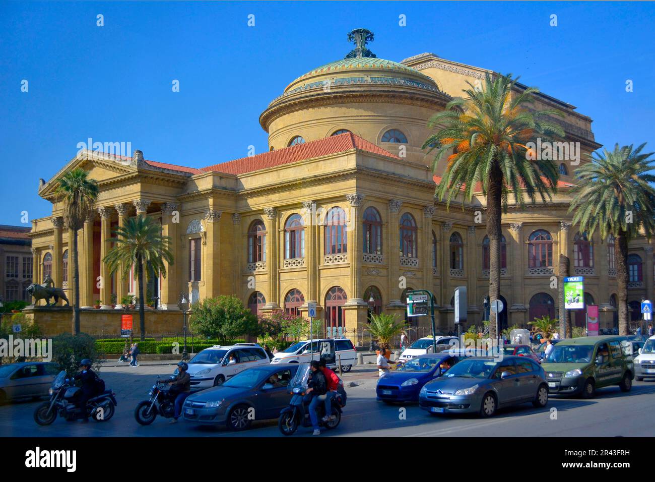 Italy, Italia, Sicily, Palermo, Opera, Teatro Massimo Stock Photo - Alamy