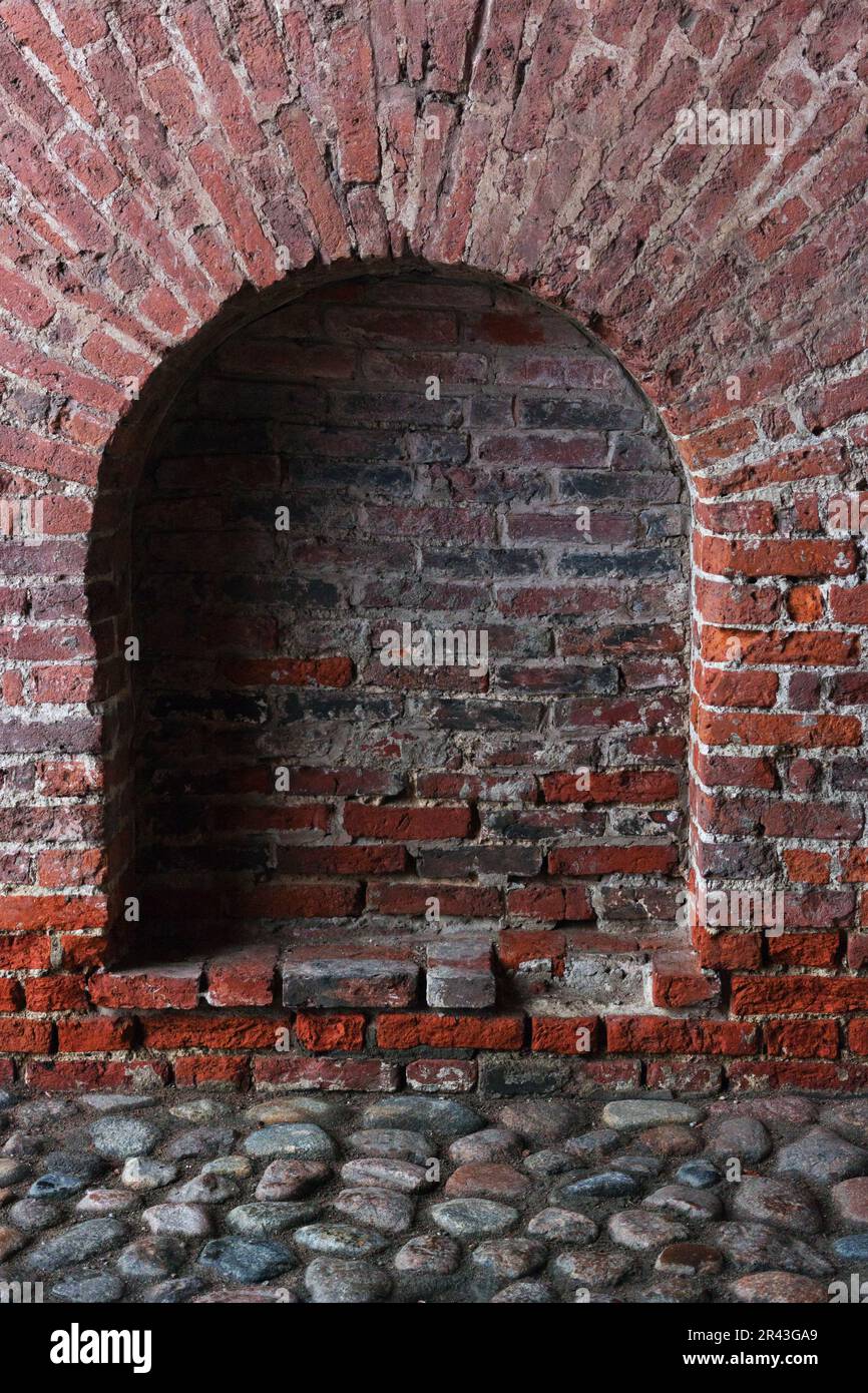 Blank arch hi-res stock photography and images - Alamy