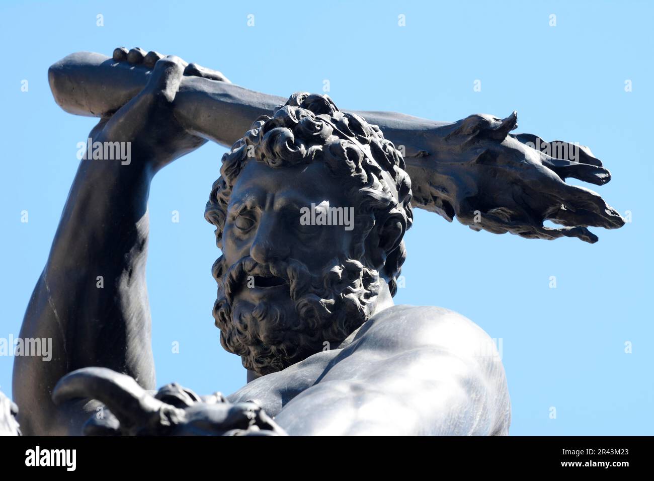 Hercules statue head hi-res stock photography and images - Alamy